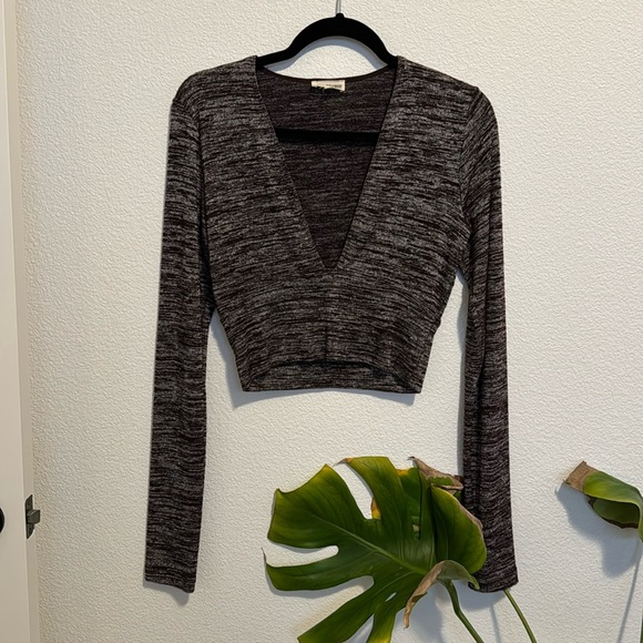 Wilfred | Tops | Wilfred Free Deep V Ls Crop Top | Poshmark